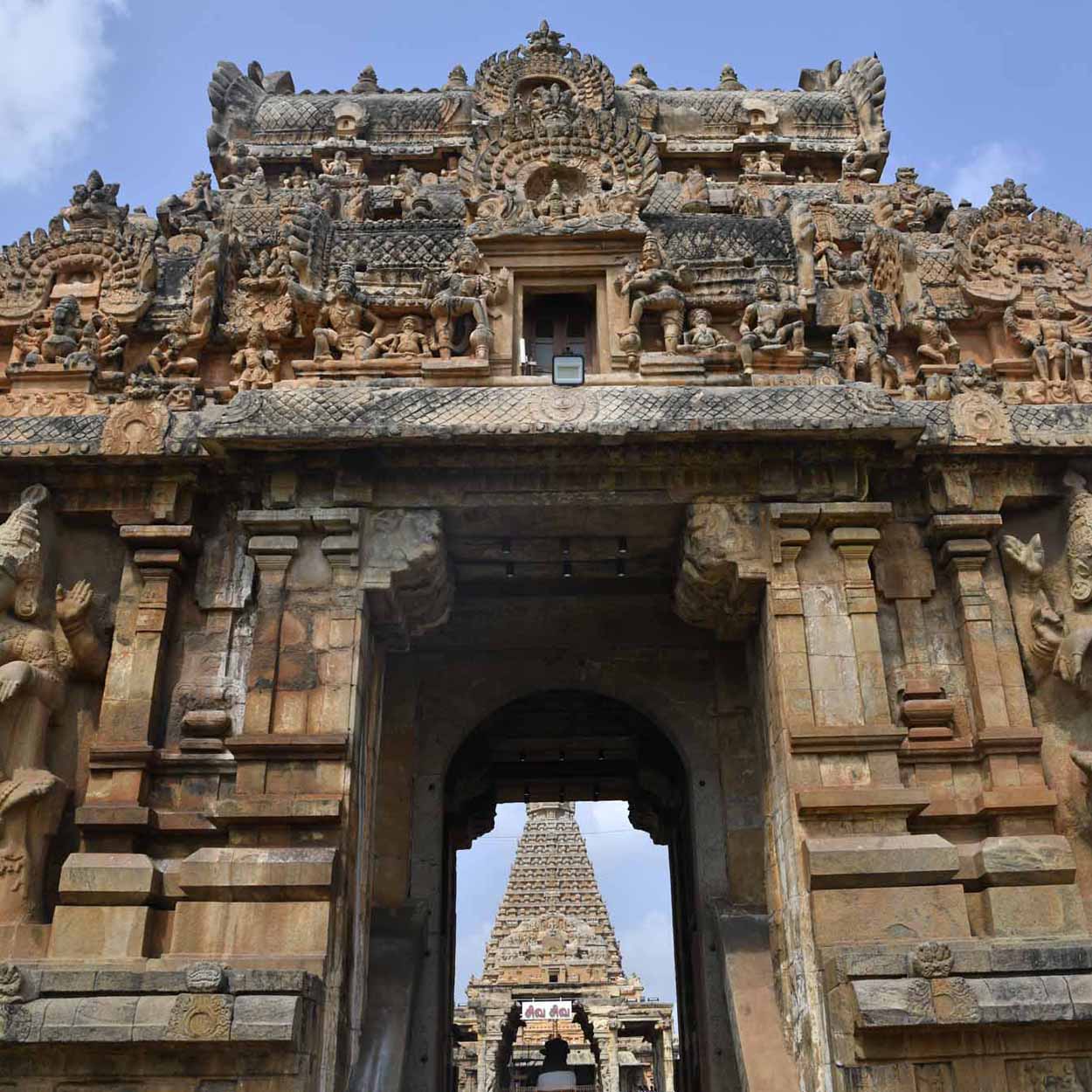 Exploring the Chola Temples - Globetrotting Gleesons